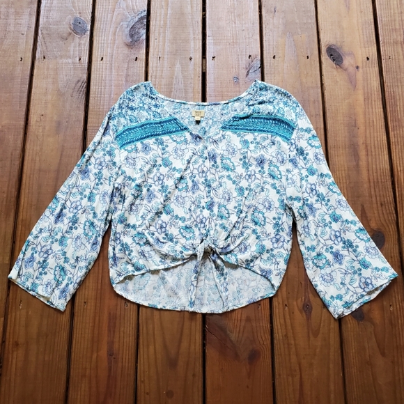 True Craft | Tops | Nwot Xs Aqua Blue Floral Print Boho Tie Front Crop ...